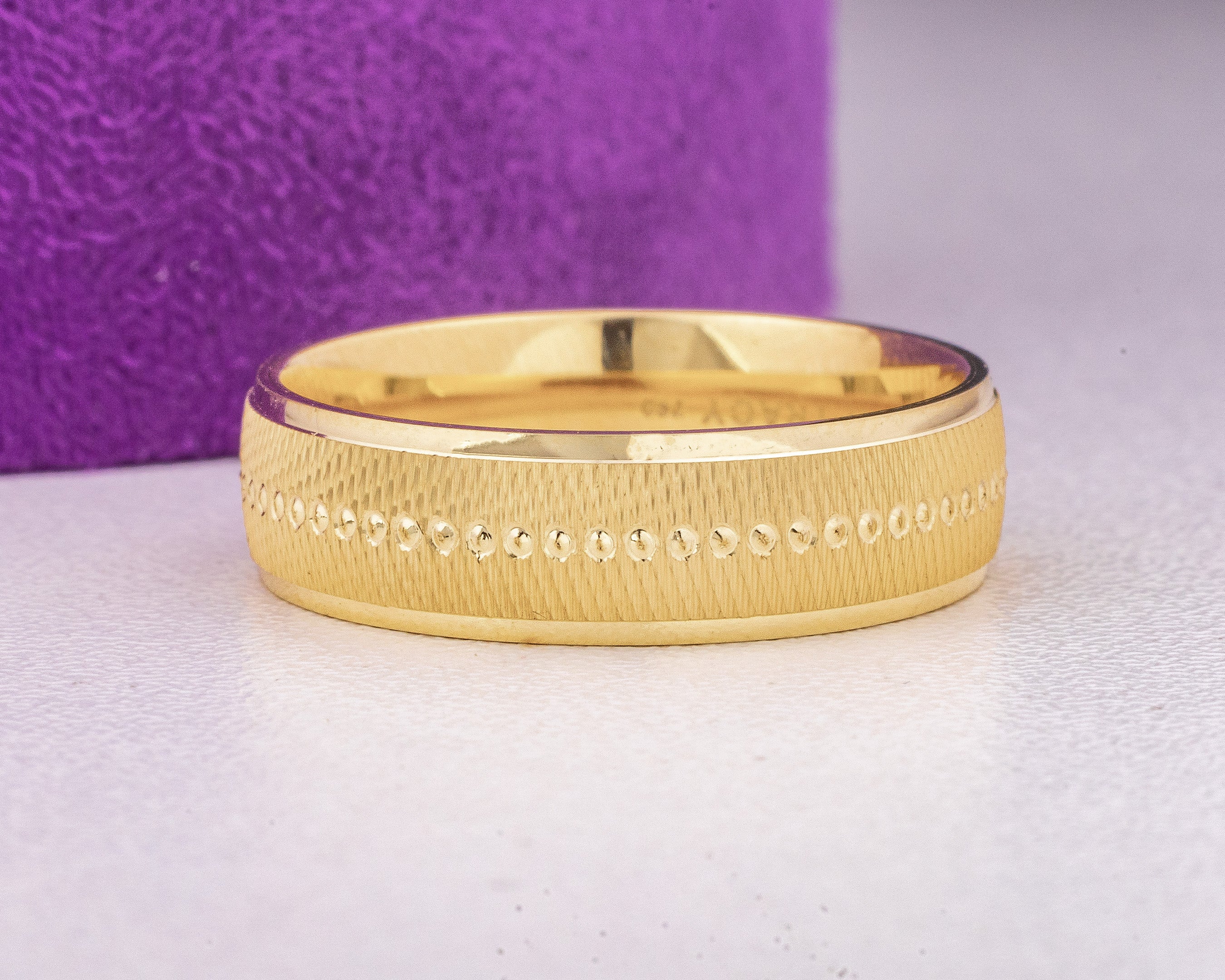 Harrison 18Karat Yellow Gold Wedding Band – Saint Tracy