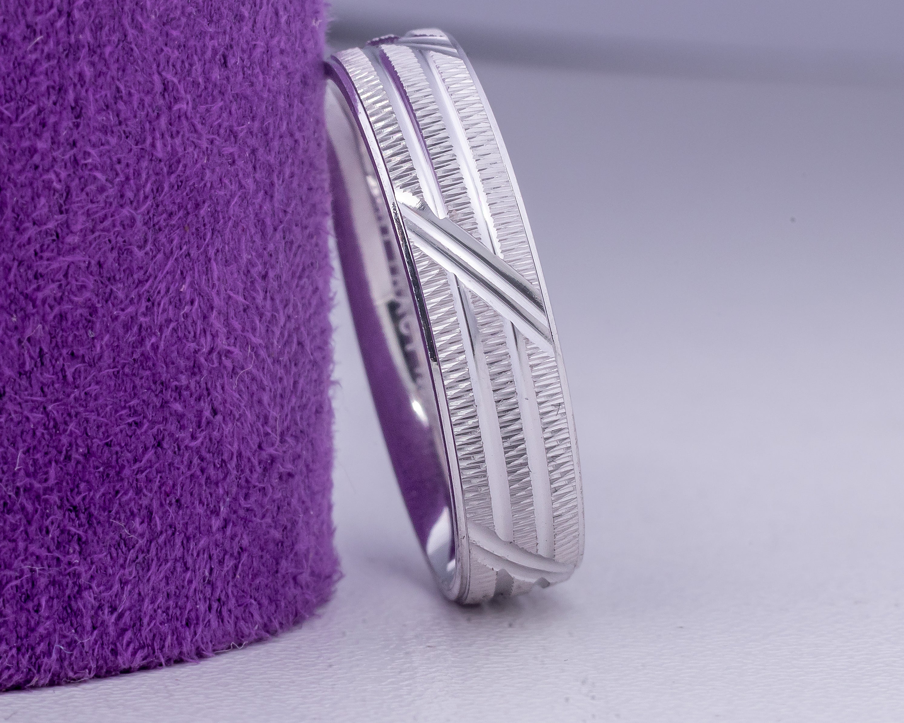 Kenzo 18Karat White Gold Wedding Band – Saint Tracy