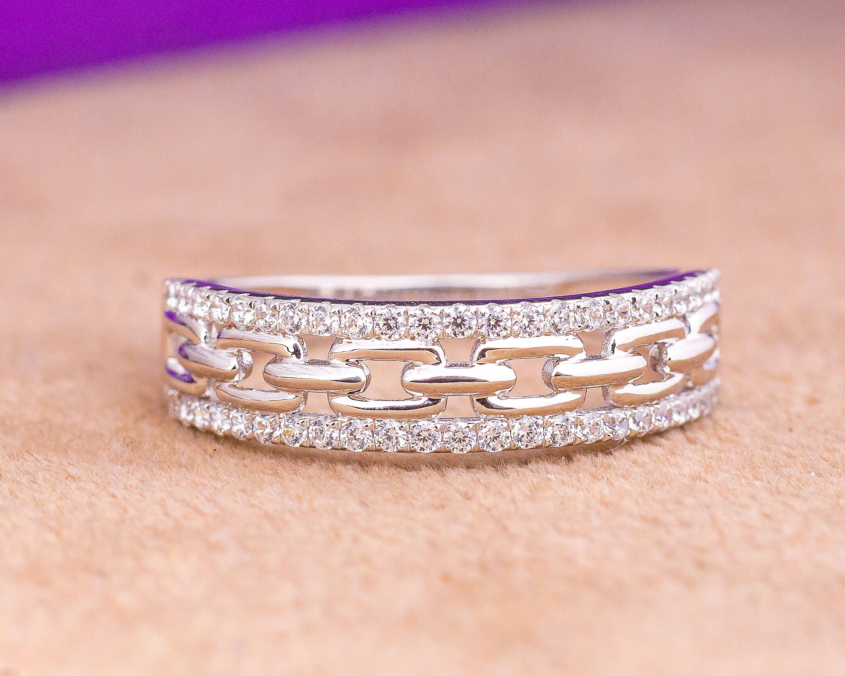 Melissa 18Karat White Gold Wedding Band – Saint Tracy