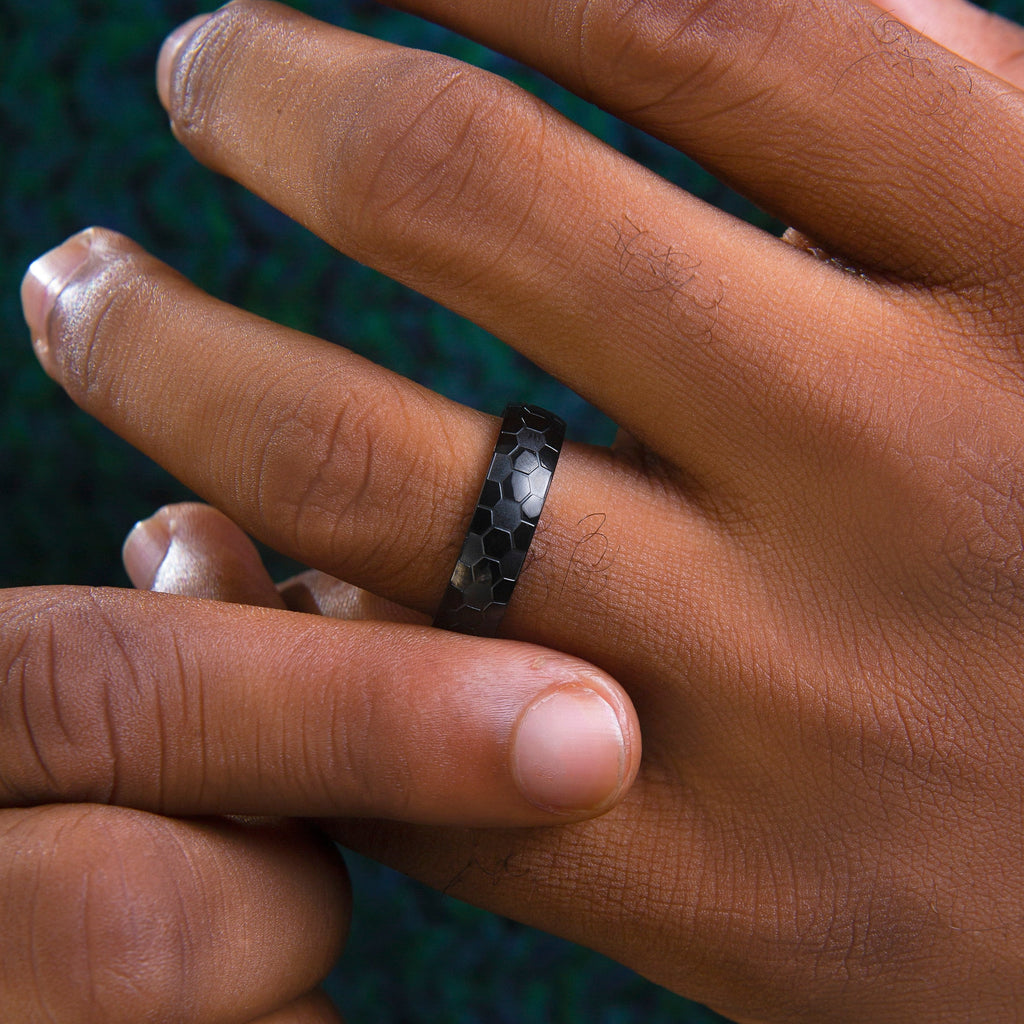 Bally Titanium Wedding Band – Saint Tracy