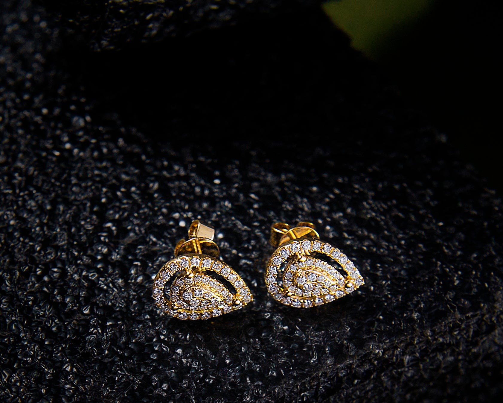 Janemena 18Karat Yellow Gold Diamond Earring – Saint Tracy