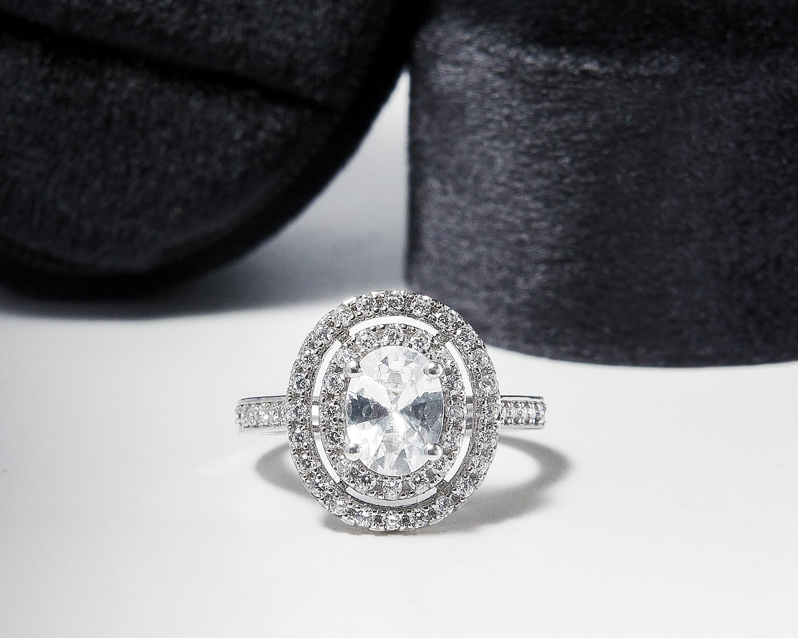 Minty 18Karat White Gold Engagement Ring – Saint Tracy